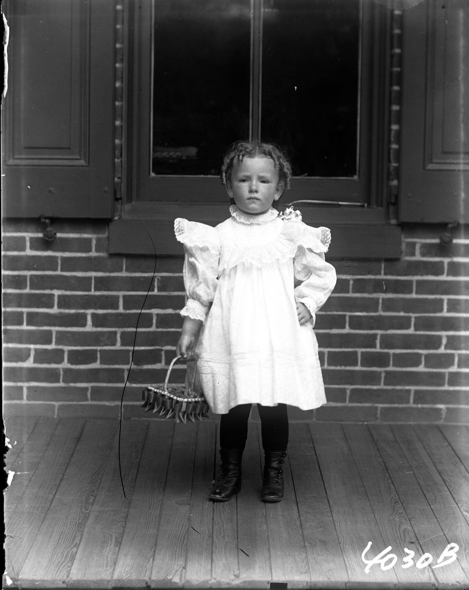 Mary Bickley, child · Media Historic Archives